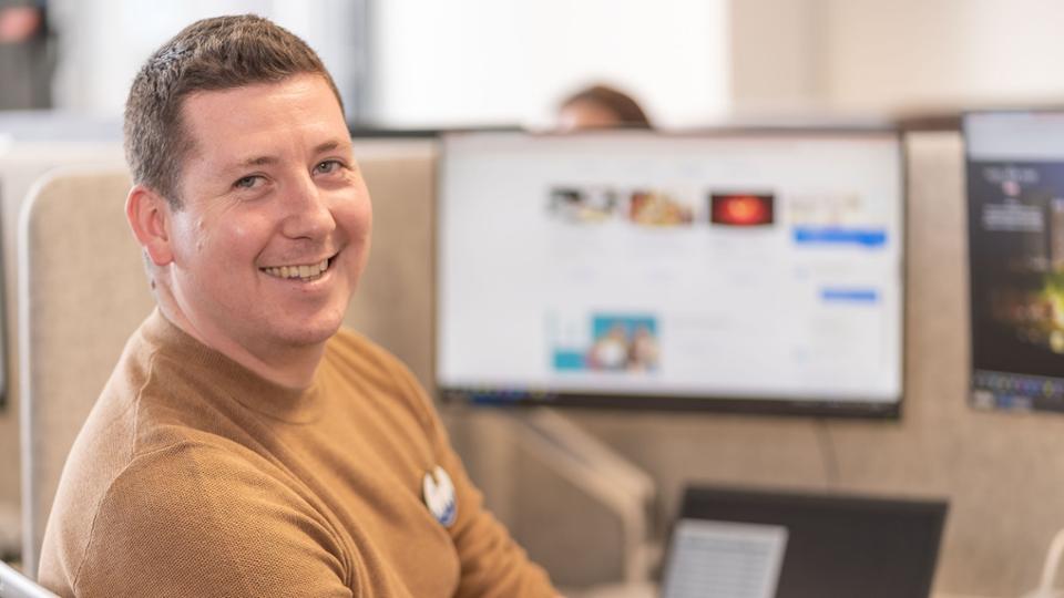 Contact us | Disneyland Paris