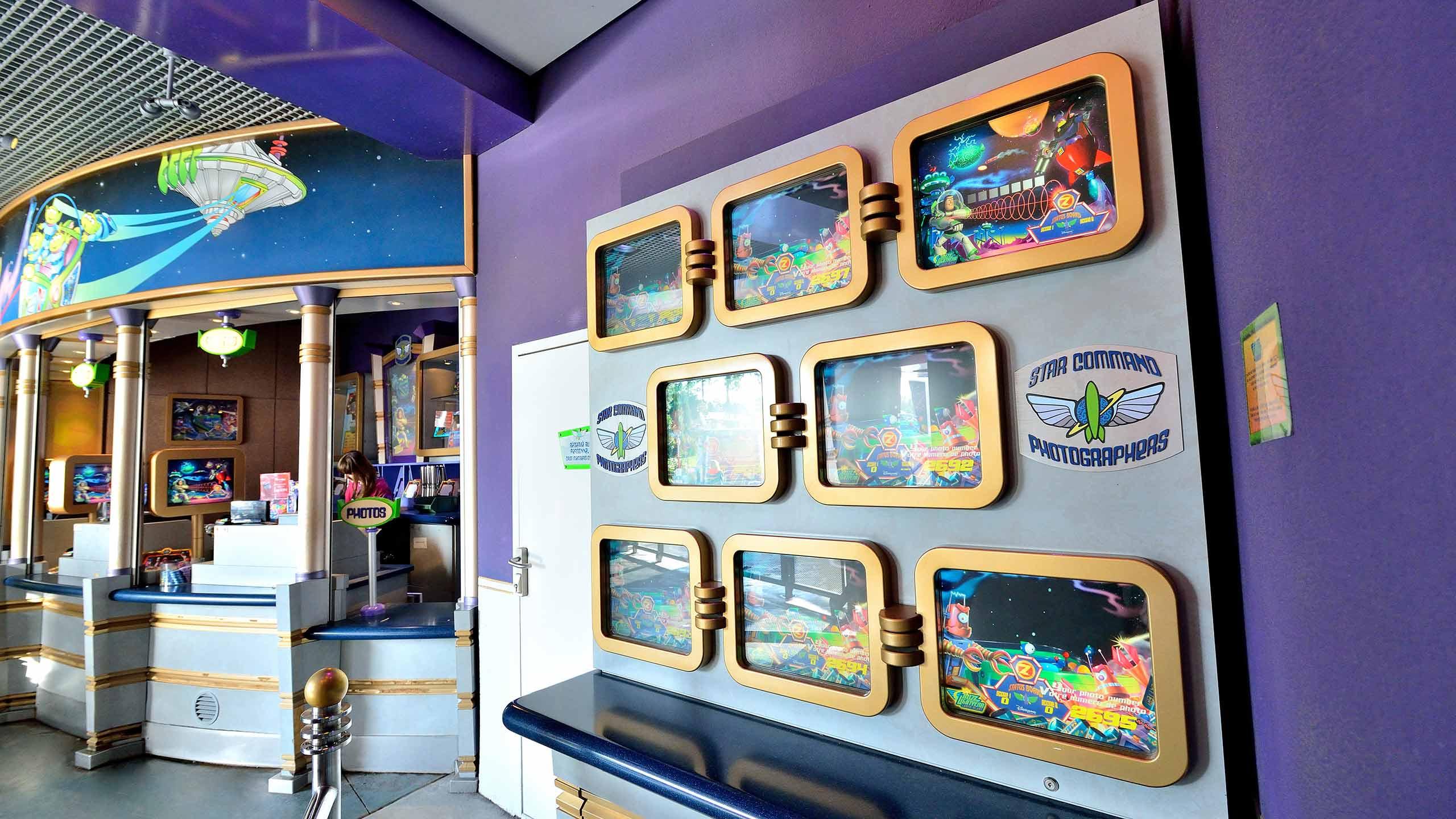 Star Command Photographers | Disneyland Paris