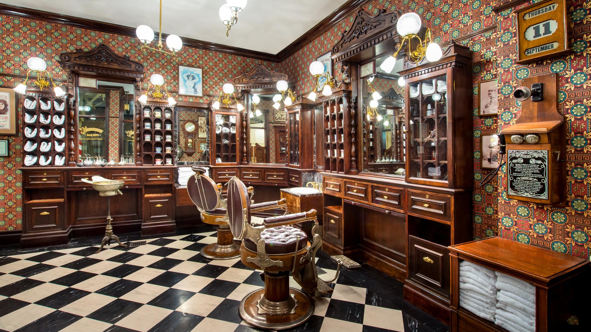 Dapper Dan's Hair Cuts | Disneyland Paris