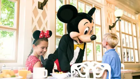 Comidas con Personajes Disney | Disneyland Paris