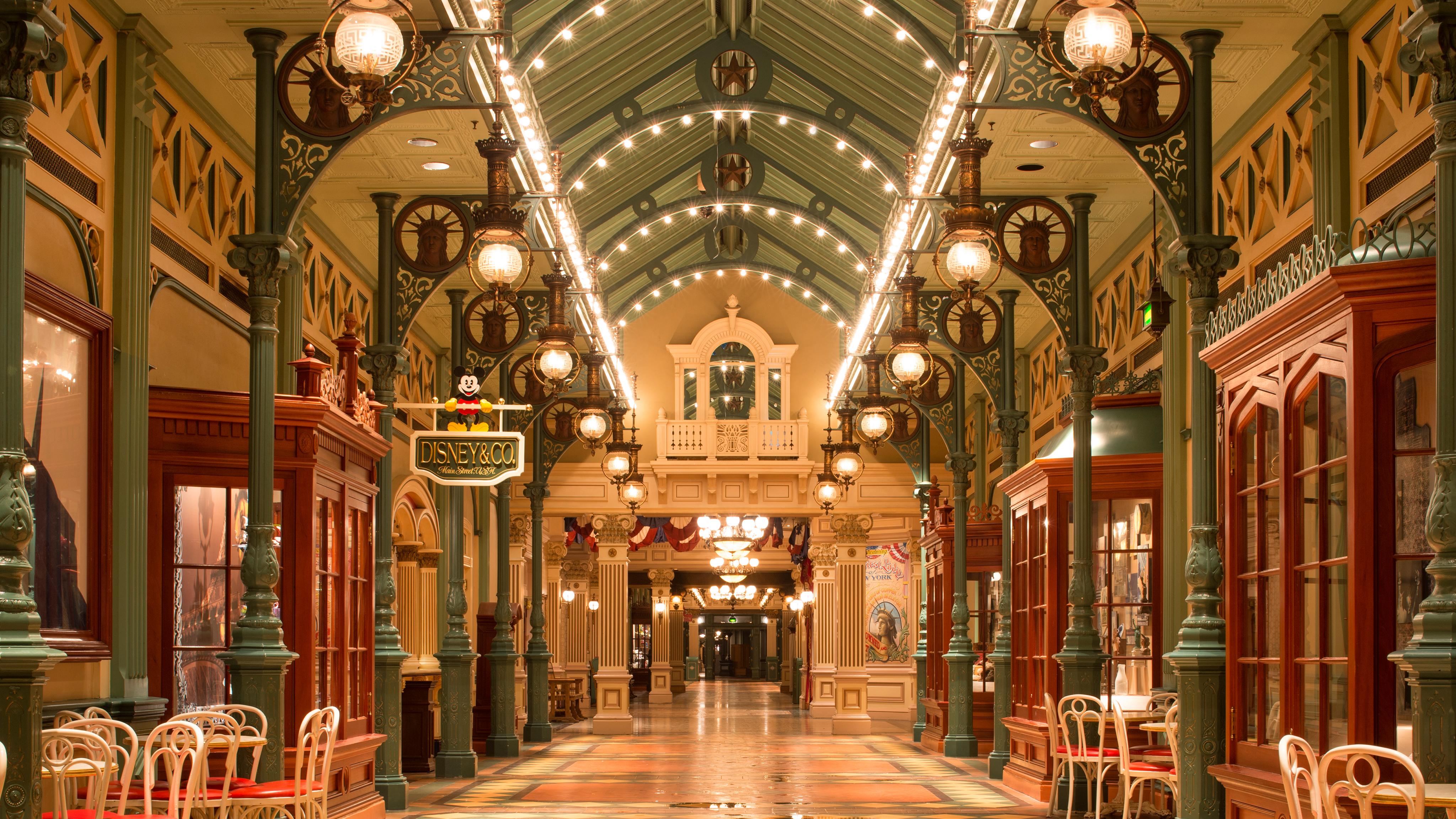 Liberty Arcade | Disneyland Paris